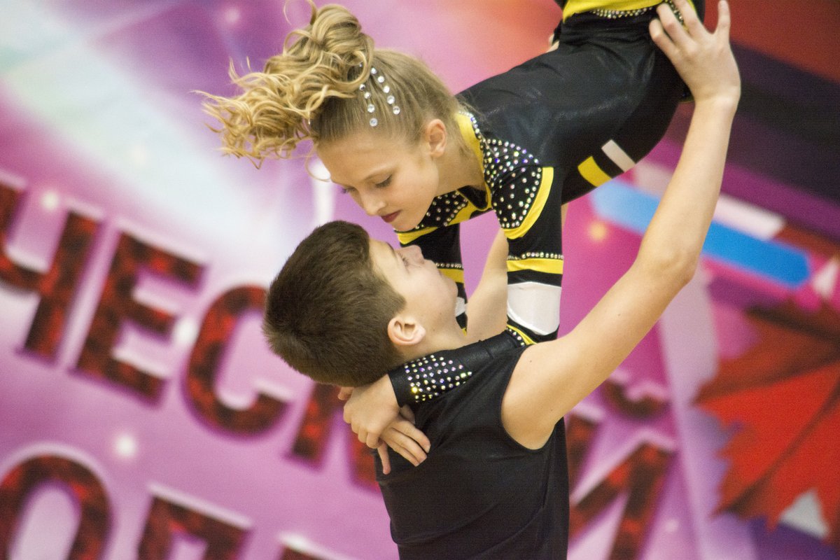 Планета, клуб акробатического рок-н-ролла и буги-вуги на метро ...